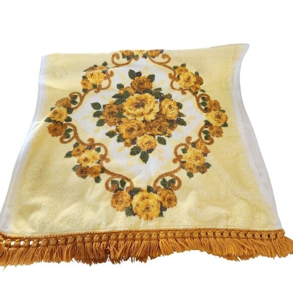 Sayco | Bath | Vintage Sayco Screen Prints Yellow Floral Towel Set With ...